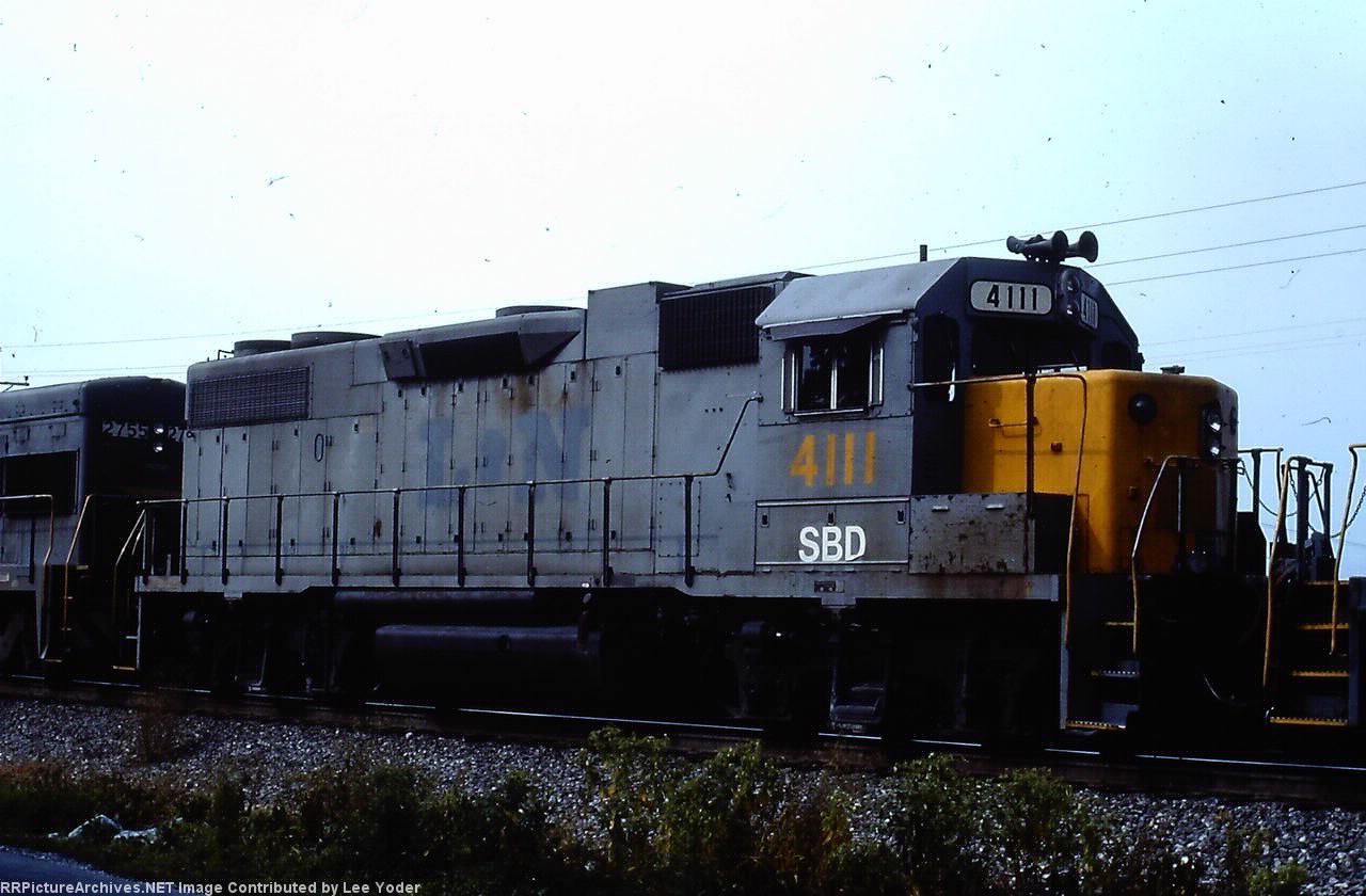SBD 4111 GP38-2